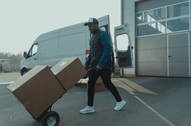 How Pre-Arrival Deliveries Can Help International Students Transition ...